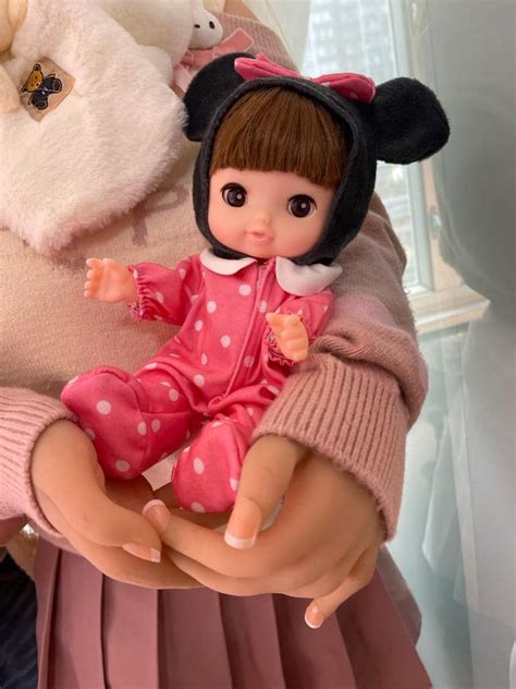 Man Engaged To Doll Has A Baby Man Engaged To Sex Doll Says She Is Easier To Date Than Real