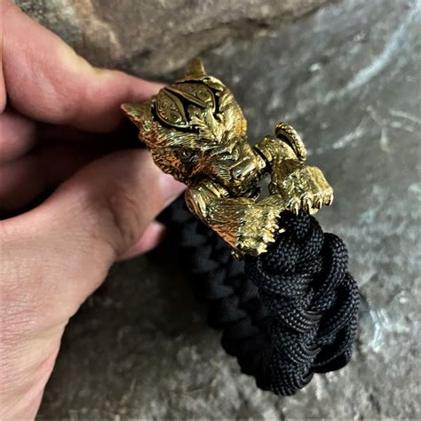 Браслет из паракорда «Волк Латунь Веселый Викинг