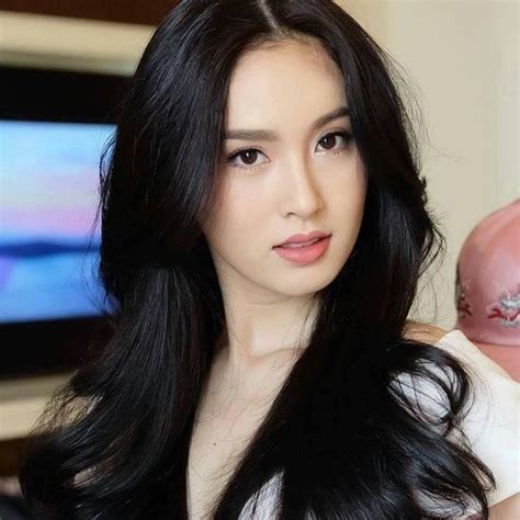 Poyd Treechada Transgoddesses