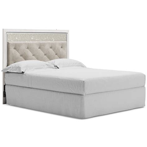 Altyra Queen Size Bed