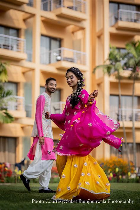 Shreya Agarwal And Vedant Singhania Raichak On Ganges Kolkata