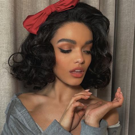 포모스 영화 백설공주 보다 훨씬 낫다는 홍보 시사회 스타일링