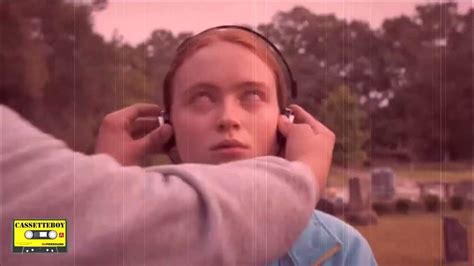 เครื่องเล่น Sony Walkman Wm 8 ในหนัง Stranger Things Youtube