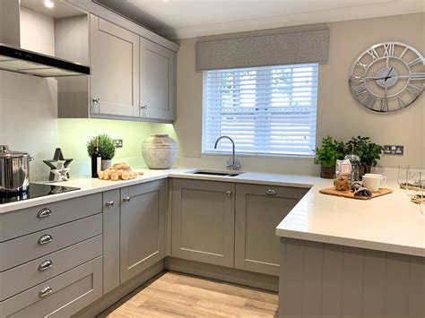 Contact Us Utopia Kitchens Crowthorne