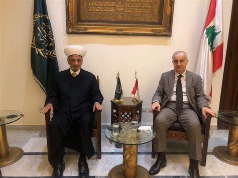 سماحة المفتي يلتقي محامي عام التمييز القاضي وائل الحسن دار الفتوى في