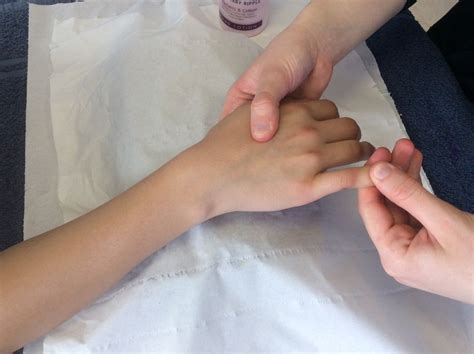 How To Do A Hand And Arm Massage Bc Guides