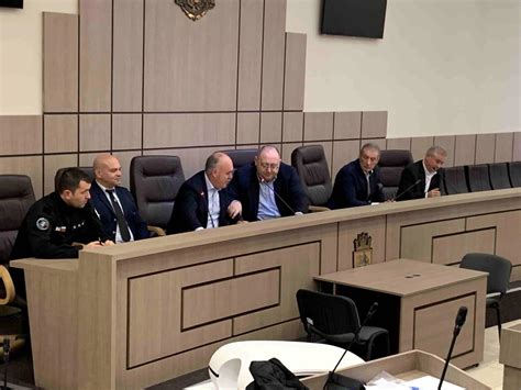 Превенцията и спазването на обществения ред в Бургас дискутираха общински съветници и институции