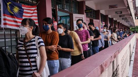 மலேசிய பொதுத் தேர்தல் வாக்காளர்களை கவர பணம் தமிழ் சினிமா பாடல்கள் உலக நடப்பு கருத்துக்களம்