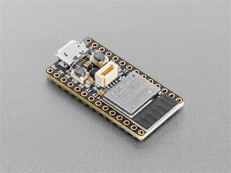 adafruit itsybitsy esp32 pcb antenna 8 mb flash 2 mb psram