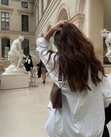 Pin By Munazza On An Ideal Life Brunette Girl Hair Styles Brunette Aesthetic