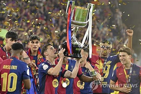 메시 사태 잊었나 바르셀로나 또 그러네선수 없이 기자회견 진행→플릭 감독만 나홀로 참석 광화문 현장