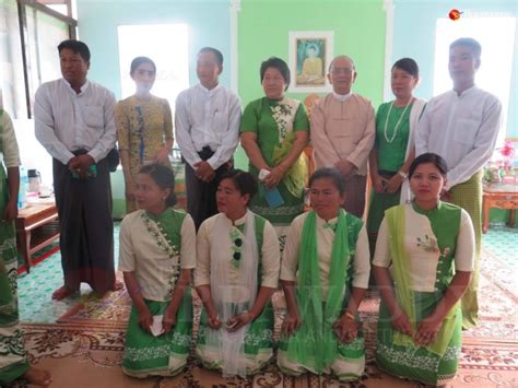 သမ္မတဟောင်း ဦးသိန်းစိန်အားဒို့သမ္မတကျောင်းမှကန်တော့ပွဲပြုလုပ်ခဲ့ Myanmarload