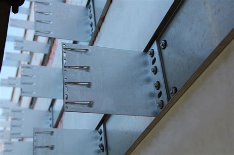 Cladding Subframe Systems In Aluminium Or Steel