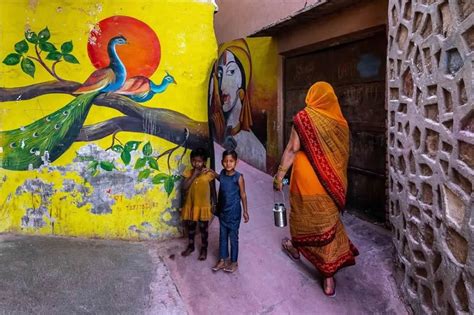 stunning street and travel photography of india by award winning photographer navin kumar vatsa