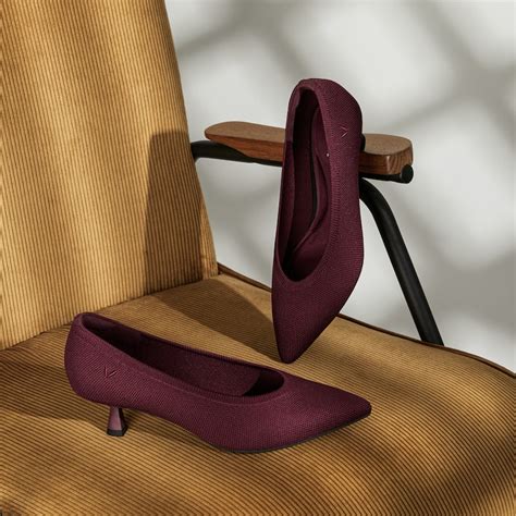 Stella Pointed Toe Kitten Sustainable Heels In Bordeaux Red Vivaia