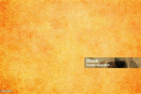스프링 오렌지 색된 수채화 물감 페인트 질감 또는 빈티지 캔버스 배경 0명에 대한 스톡 사진 및 기타 이미지 0명 거친 계절 Istock