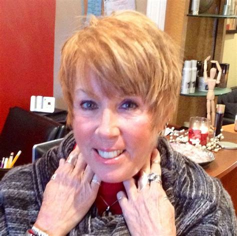 Great Pixie Cut Love These Highlights Cute Pixie Cuts Hair Cuts