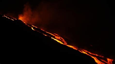 At Least 22 Dead Dozens Homeless After Volcano Erupts In Dr Congo