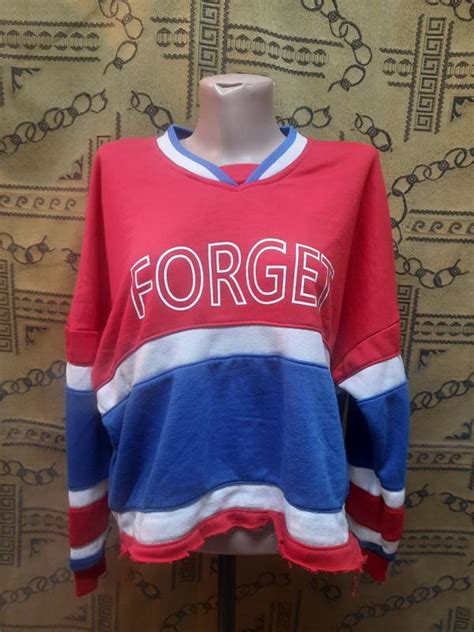 Жіночий світшот — ціна 113 грн у каталозі Світшоти Купити жіночі речі