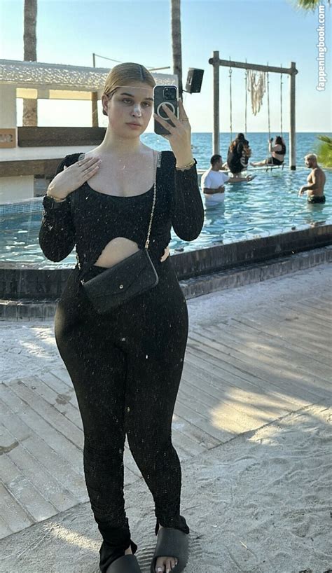 Lu Aaliyah Lu Aaliyah Nude Onlyfans Leaks Fappening Fappeningbook