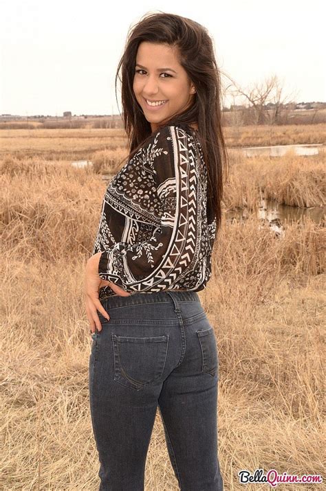 Hot Bella Quinn Wearing Sexy Black Jeans And Bra 11 Photos