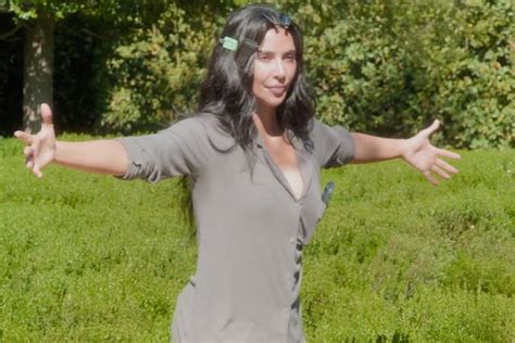 Kim Kardashian Teases Shes Dating Someone New In “the Kardashians