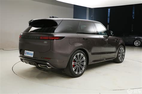 【揽胜运动版30t Dynamic Hse侧后45度车头向右水平图片 汽车图片大全】 易车
