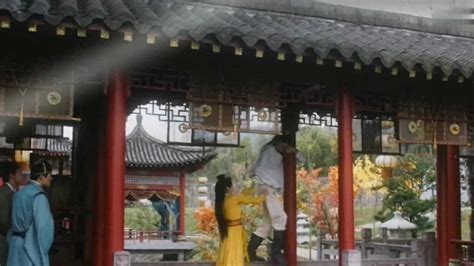 我就是这般女子 班婳差点扒光二皇子衣服，笑死我了 腾讯视频