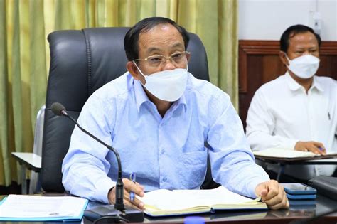 រដ្ឋបាលខេត្តកំពង់ធំ បើកកិច្ចប្រជុំពិភាក្សាលើសំណើសុំកាត់ឆ្វៀលដី ពាក់ព័ន្ធគម្របព្រៃឈើឆ្នាំ២០០២