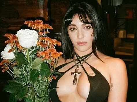 10 สถานที่แปลกๆ ที่คนดังมีเซ็กส์ รวมเกร็ดความรู้ เกี่ยวกับความรู้ทั่วไปที่น่าสนใจ