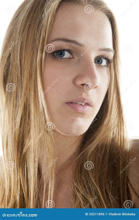 Portrait D Une Jeune Blonde Attirante Photo Stock Image Du Mod Le Maintien
