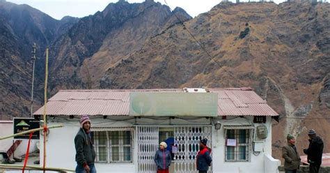 क्या वाकई हर साल 2 60 इंच धंस रहा जोशीमठ कुछ अफवाहें भी फैलाई जा रहीं पढ़िए वो सबकुछ जो आप