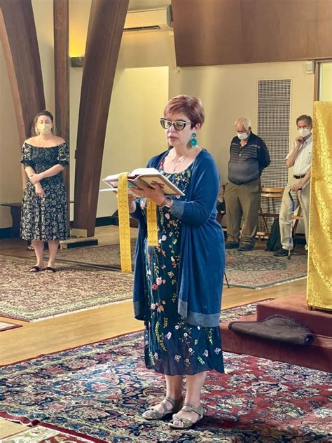 Inga Leonova Axia Women