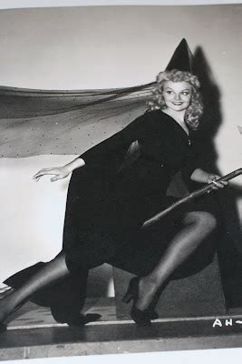 Something Wicked Sexy Starlets