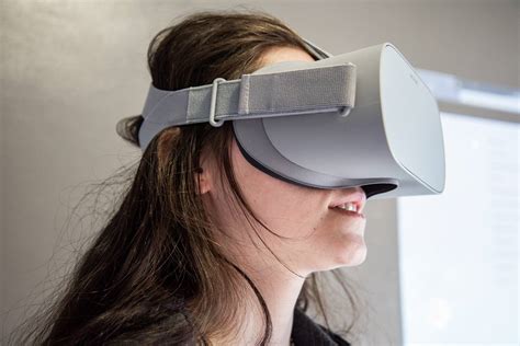 Oculus Go Vr Headset Beautiful Cable Free Vr At A Fair Price