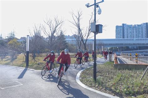 苏州河沿线最大滨水空间半马苏河公园揭幕上海频道央视网
