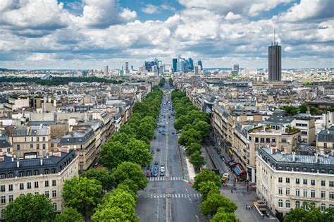 파리 라데팡스와 공중 보기 고 배경에 흐린 하늘 파리 프랑스 파리 일 드 프랑스에 대한 스톡 사진 및 기타 이미지 파리 일