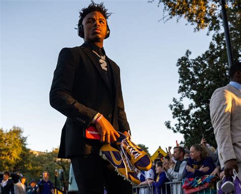 Former Lsu Football Player Kyren Lacy Wanted In Fatal Crash Crimepolice