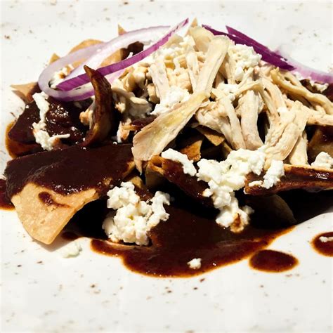 Chilaquiles De Mole