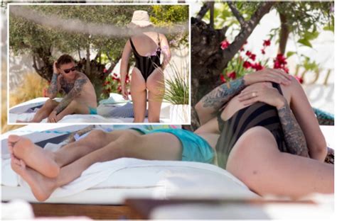 H U V Kieran Trippier Th Hi N T Nh C M V I C V Xinh P