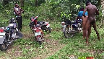 La Bicicleta Me Foll Una Tras Otra Hasta Que Me Corro Xvideos Com