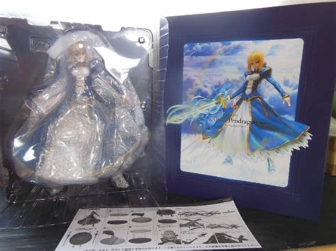 【未使用】t【b4 93】【160サイズ】内袋：未開封 Fate セイバー アルトリア・ペンドラゴン 1 4 スケール フィギュア※外箱イタミ