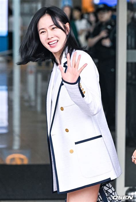 Son Ye Jin Lần đầu Lộ Diện Công Khai Sau Sinh Con