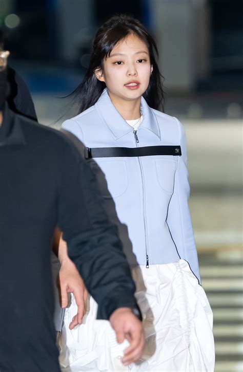 [가요]제니 블랙핑크 호주 멜버른 공연 중도 하차…컨디션 난조 Ytn