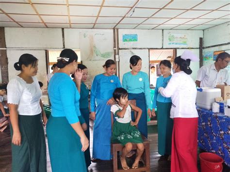 ကြံခင်းမြို့နယ်တွင် ကျောင်းအခြေပြု သားအိမ်ခေါင်းကင်ဆာရောဂါ ကာကွယ်ဆေး Hpv ထိုးနှံပေး