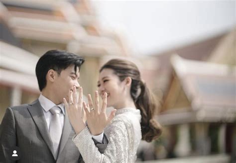 Photo Gallery “จินนี่ จุฑาภัค” ลูกสาว “ใหญ่ ฝันดี” เข้าพิธีแต่งงานเรียบง่ายที่วัดราชบพิธ