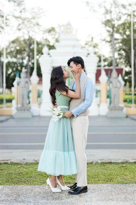 ដួង ម៉ានិច ទម្លាក់រូបថតpre Wedding ក្នុងឈុតបុរាណ យ៉ាងផ្អែមល្ហែមជាមួយអនាគតស្វាមី Khmerload