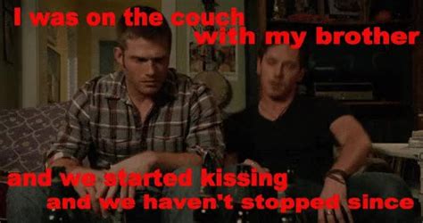 Kissing My Brother Scrolller