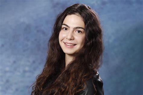 Пътят към Кеймбридж на Виктория утрешния лидер в софтуерната индустрия A Bridge To Cambridge