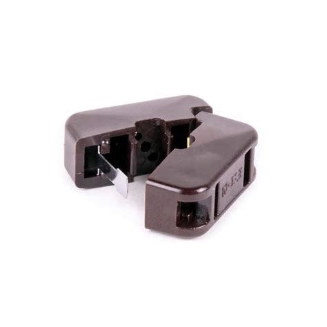 Female Quick Connect For C7 Or C9 Wire